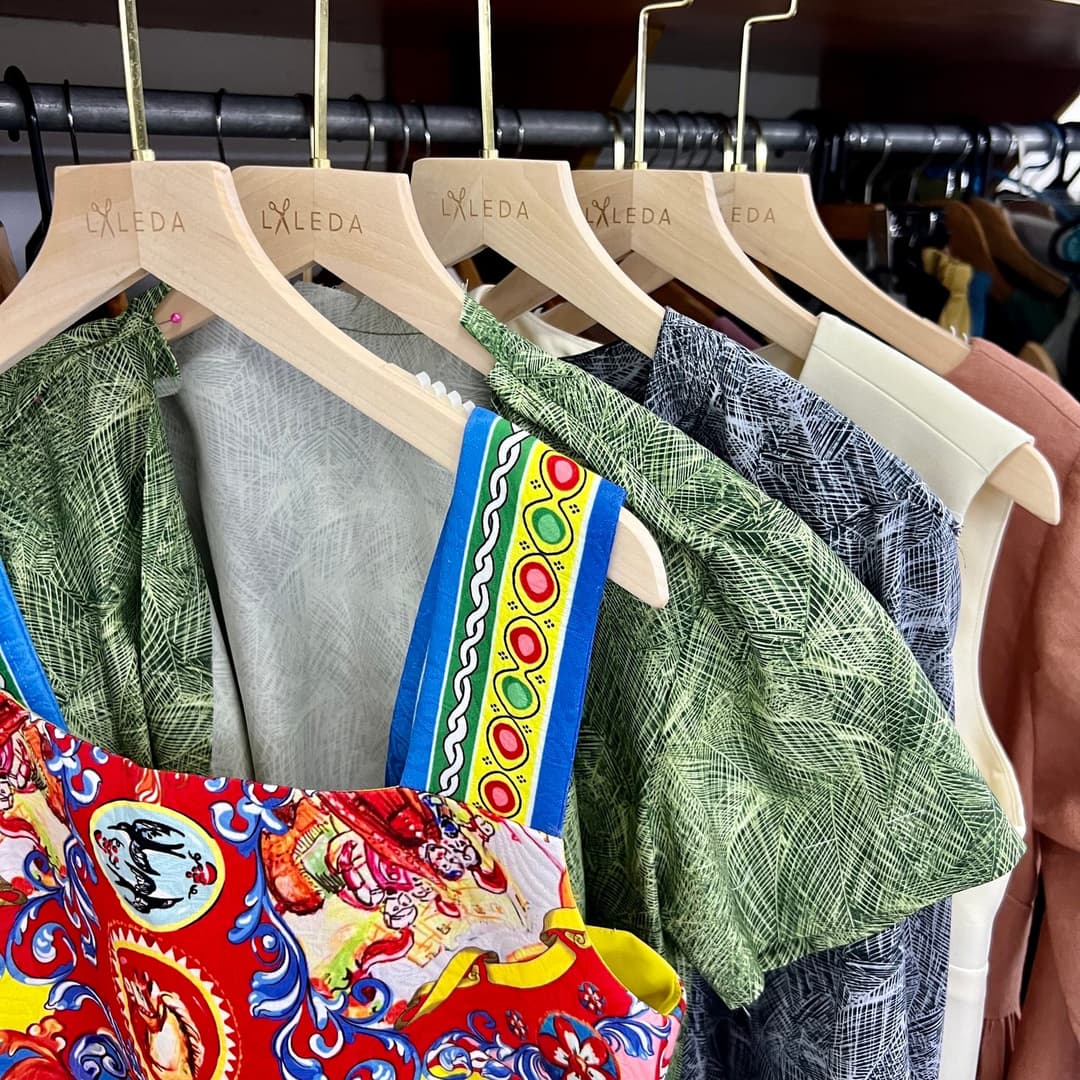 LALEDA Women's Tailor & Dressmaker | Women's Tailor in Bangkok